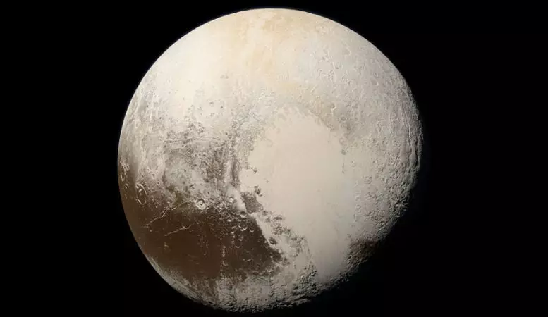 Verborgen oceaan in Pluto