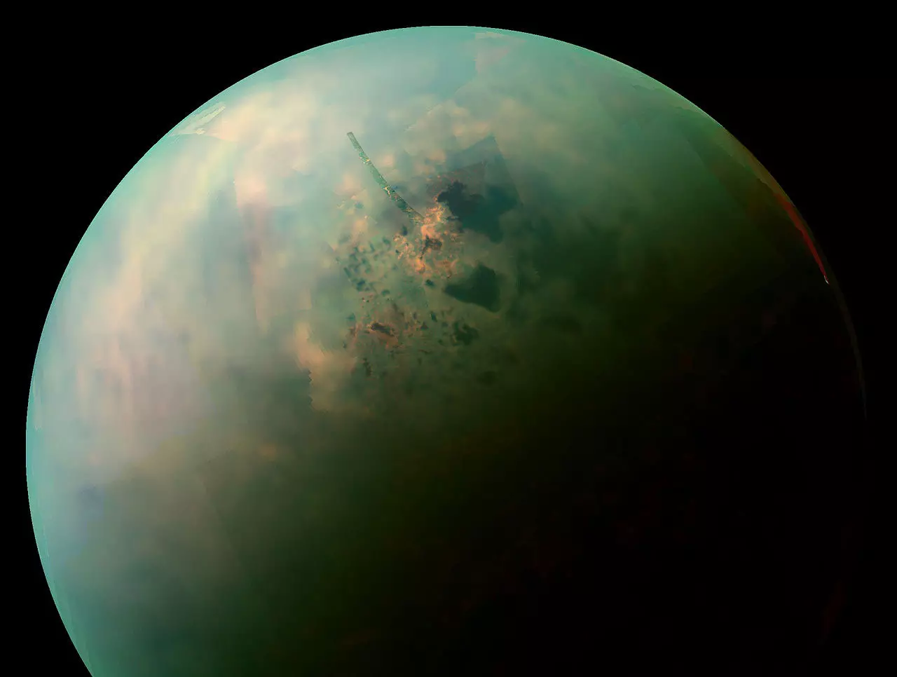 Ang Moon Titan ng Saturn ay Maaaring Naka-encrust ng Alien Crystal