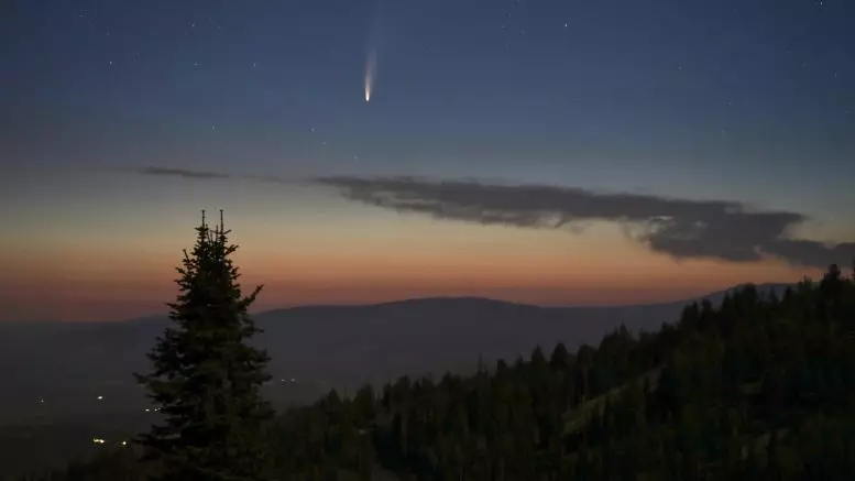 Comet C/2020 F3 NEOWISE