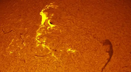 Izaqhwithi ze-Geomagnetic ezinamandla ezinokwenzeka emva kokuqhambuka kwe-Sunspot 1401