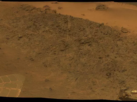 来自 Rover Opportunity 全景相机的 Greeley Haven 照片