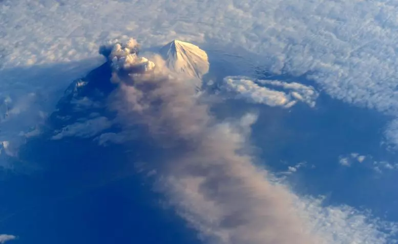 I-Pavlof Volcano