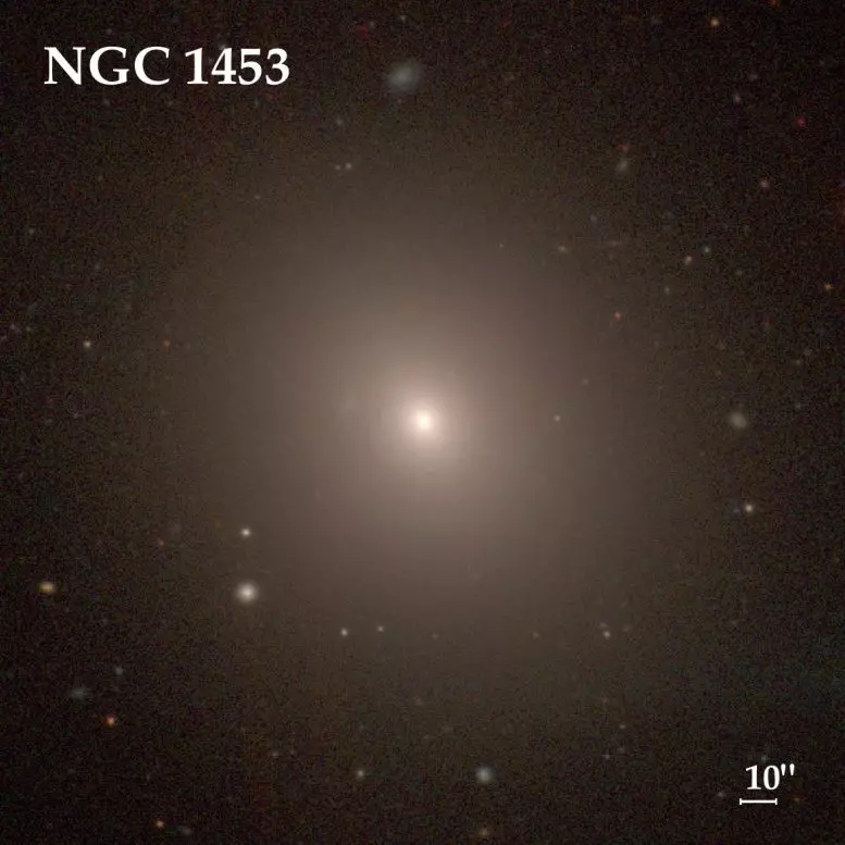 Agbaaiye NGC 1453