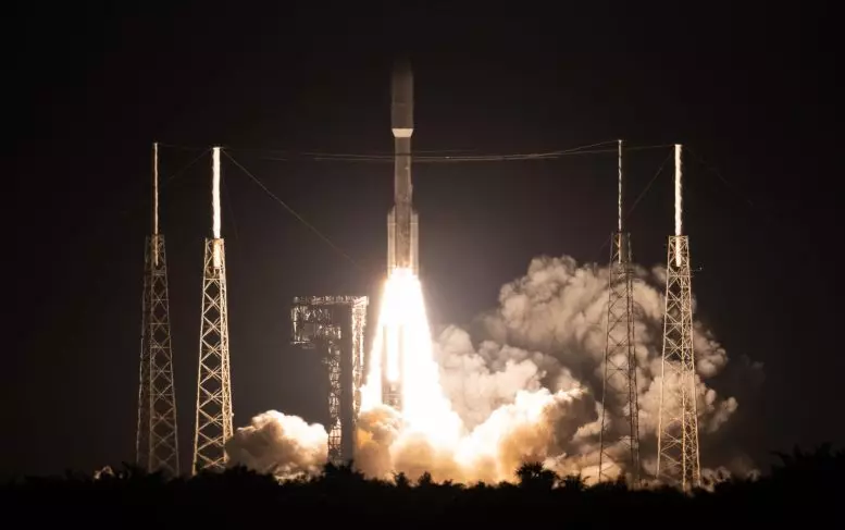 ULA Atlas V Rocket lanserer DoD Space Test Program 3