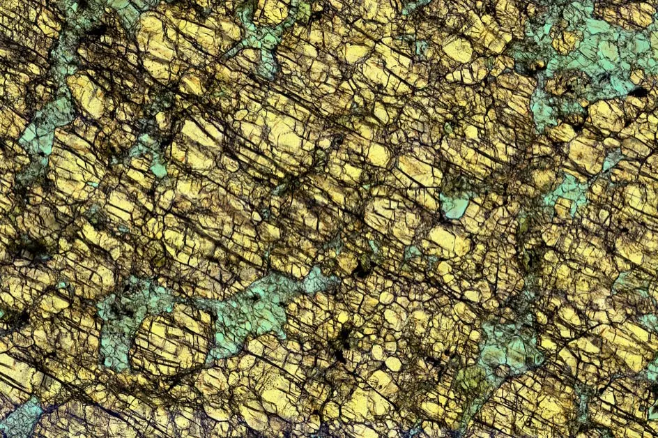 Explozivní nový tektonický objev může pomoci objasnit umístění ložisek stříbrné a zlaté rudy