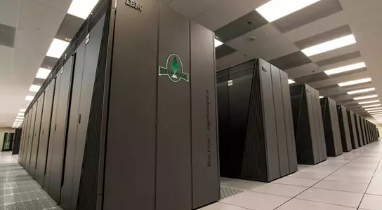 Ndekọ ọhụrụ na Supercomputing, ndị nyocha na-agbaji ihe mgbochi Supercomputer Million-Core