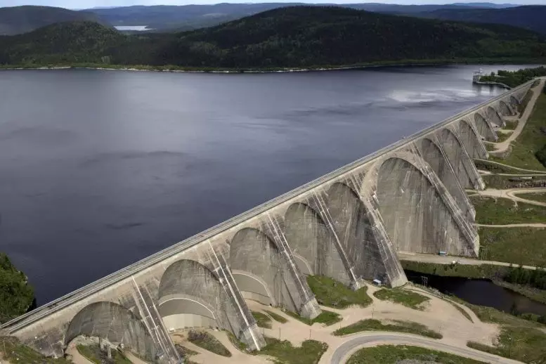 Daniel-Johnson Dam sa Quebec