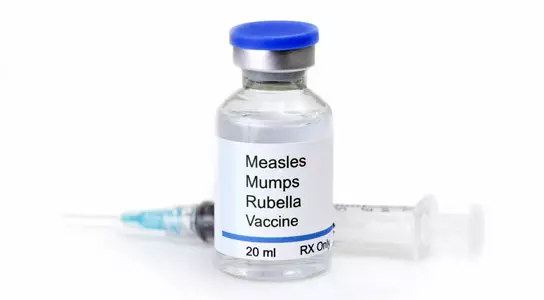 Ha ho Mokhatlo o Fumanehileng Pakeng Tsa Vaccine ea MMR le Autism