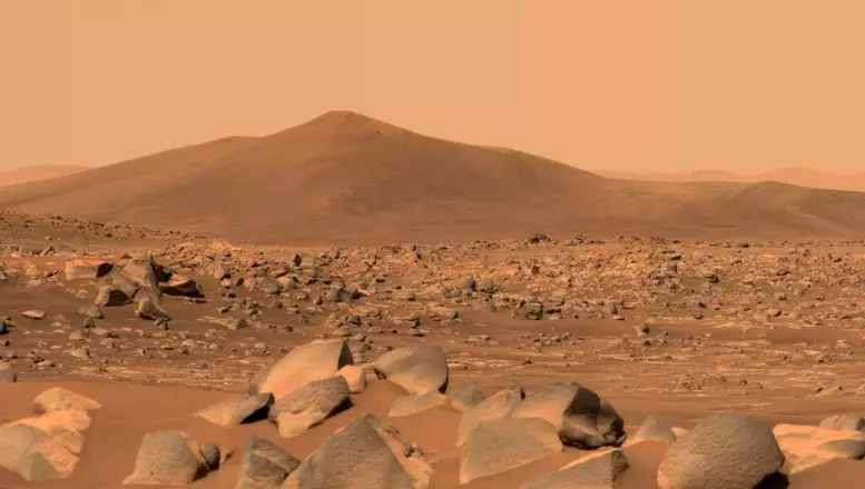Mastcam-Z bekijkt 'Santa Cruz' op Mars