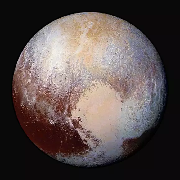 Pluto kan stadig være geologisk aktiv