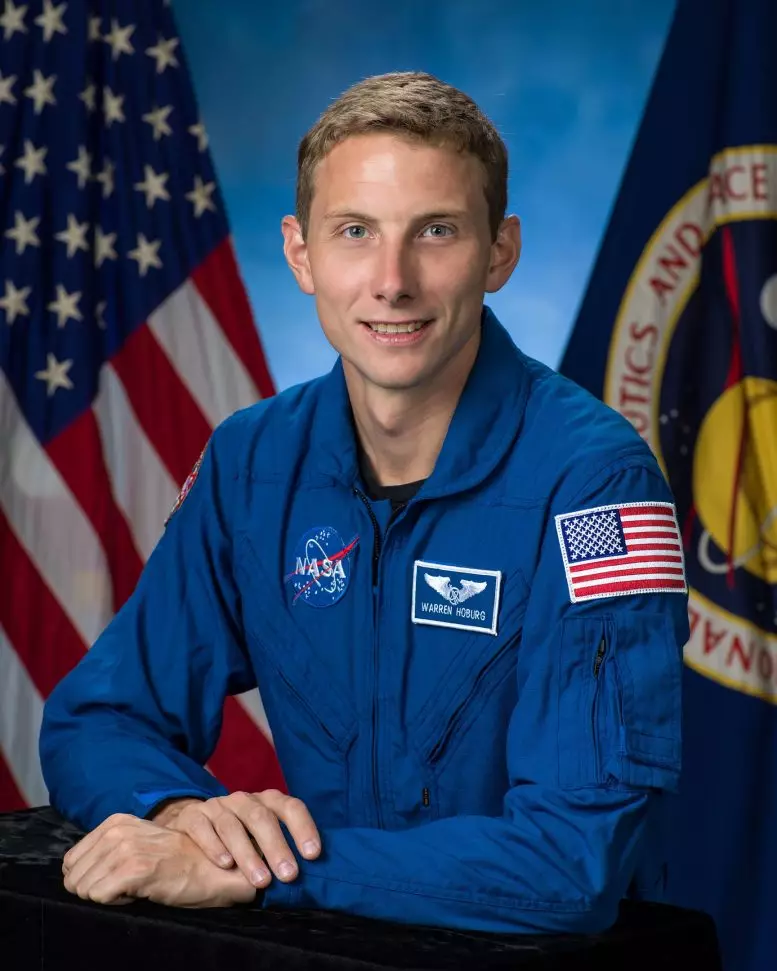 NASA astronautas Warrenas Hoburgas