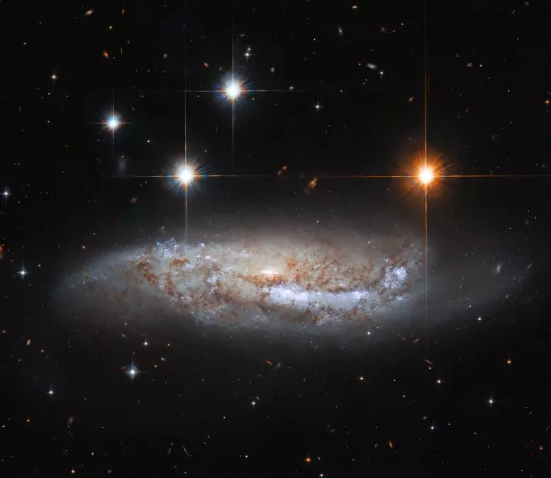 星系 NGC 3568
