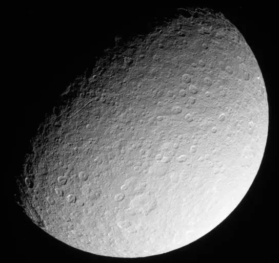 Cassini Stampi ta 'Rhea