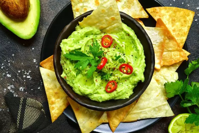 Avocado Guacamole Dip Nrog Tortilla Chips