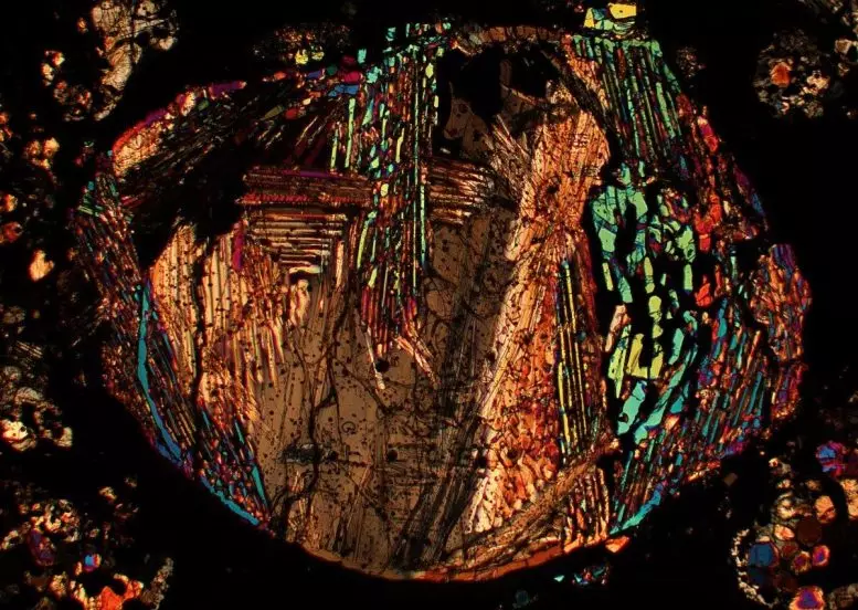 Chondrite Meteorit Slice