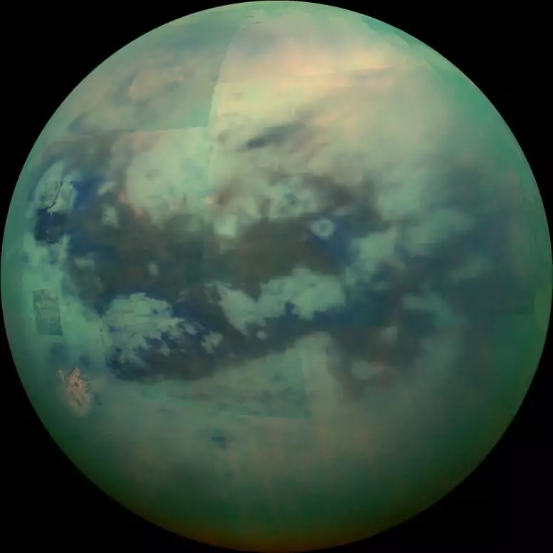 Nová Cassini snímka Saturnovho mesiaca Titan