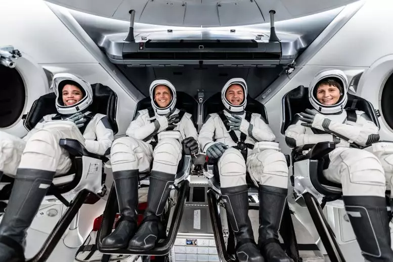 NASA SpaceX Crew-4 астронавттары