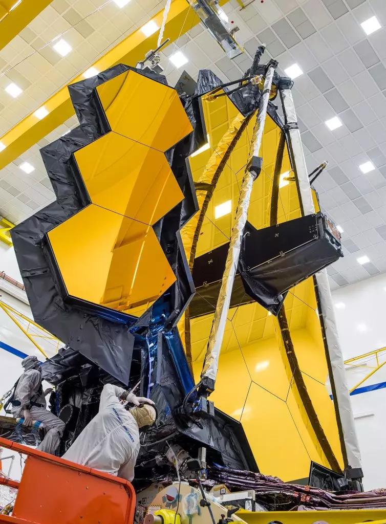 Ho tsamaisoa ha seipone sa James Webb Space Telescope