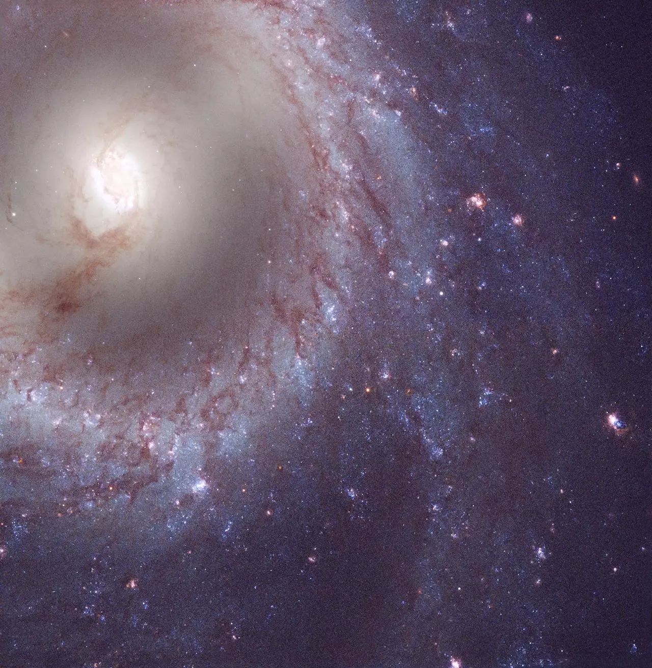 NASA апублікавала 12 новых здымкаў Хабла з каталога Месье