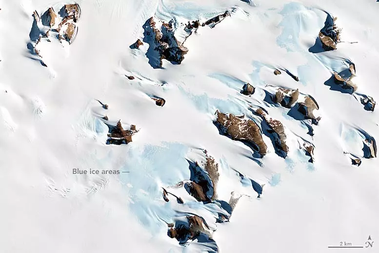 Zones de glace bleue de l'Antarctique annotées