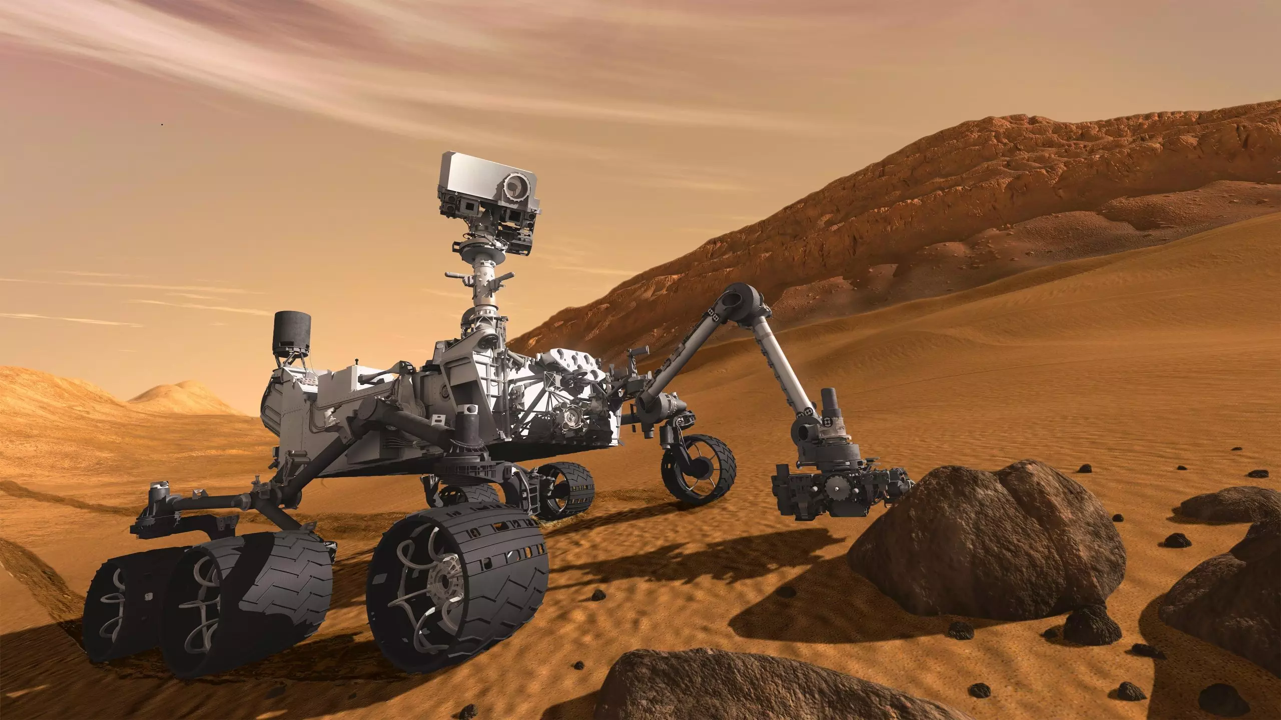 नासा क्युरिऑसिटी मंगळाच्या दिशेने निघाली आहे