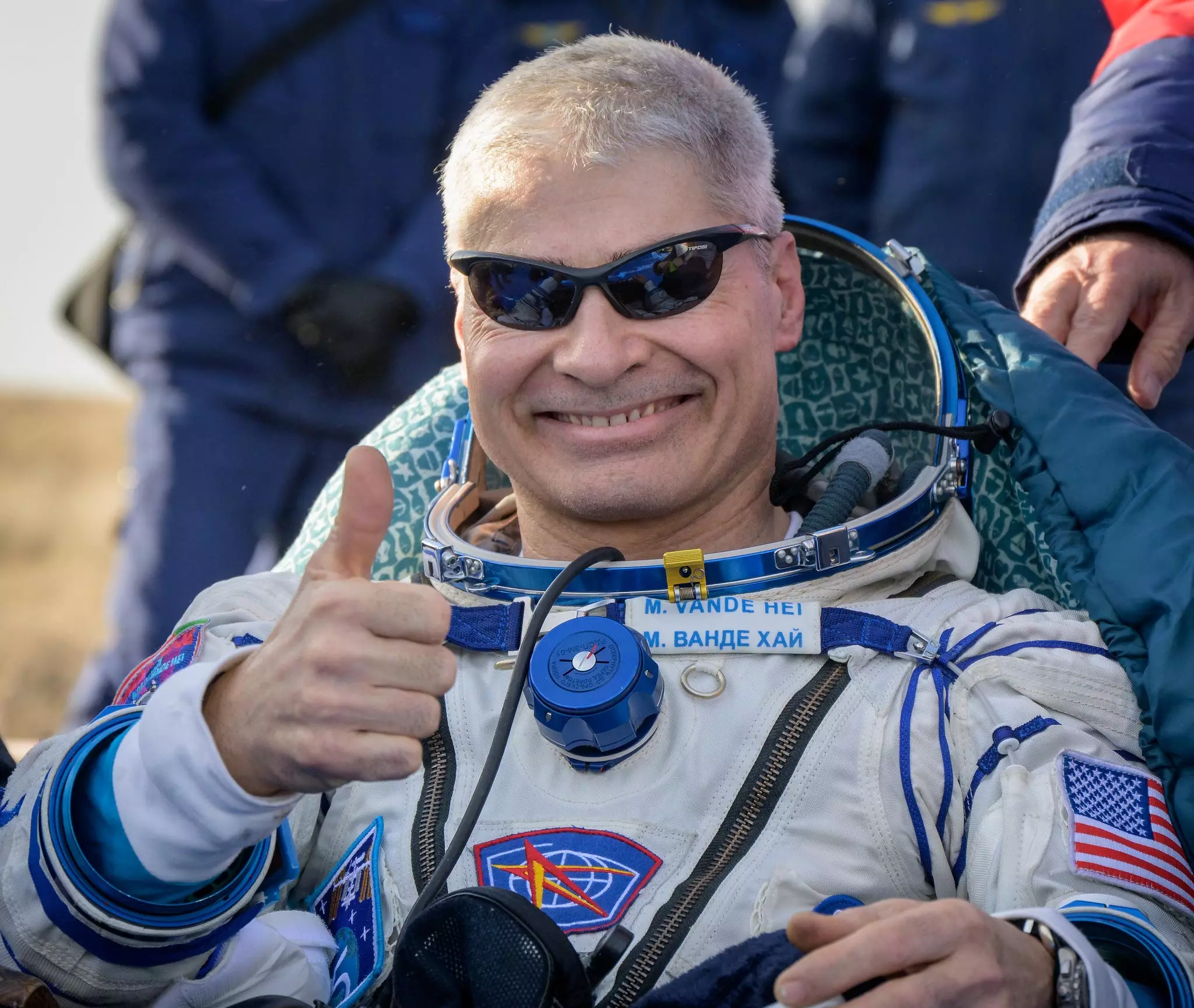 Un astronaute record de la NASA et deux cosmonautes reviennent de la Station spatiale internationale