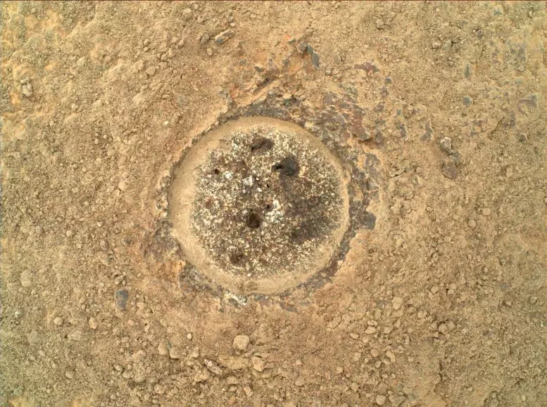 Mars Kutsungirira Rock Abrasion Close Up