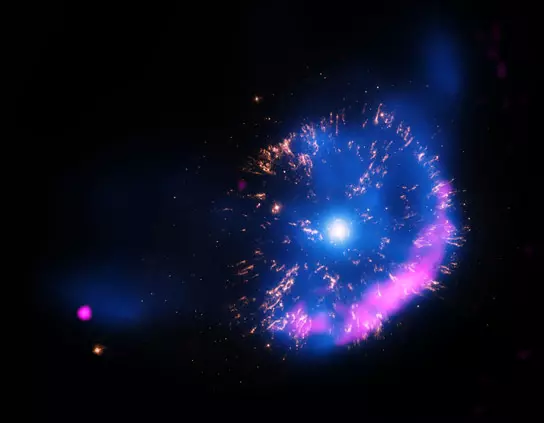 GK Persei Mini Supernova portlashi