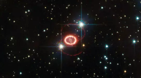Hubble Views Supernova 1987A