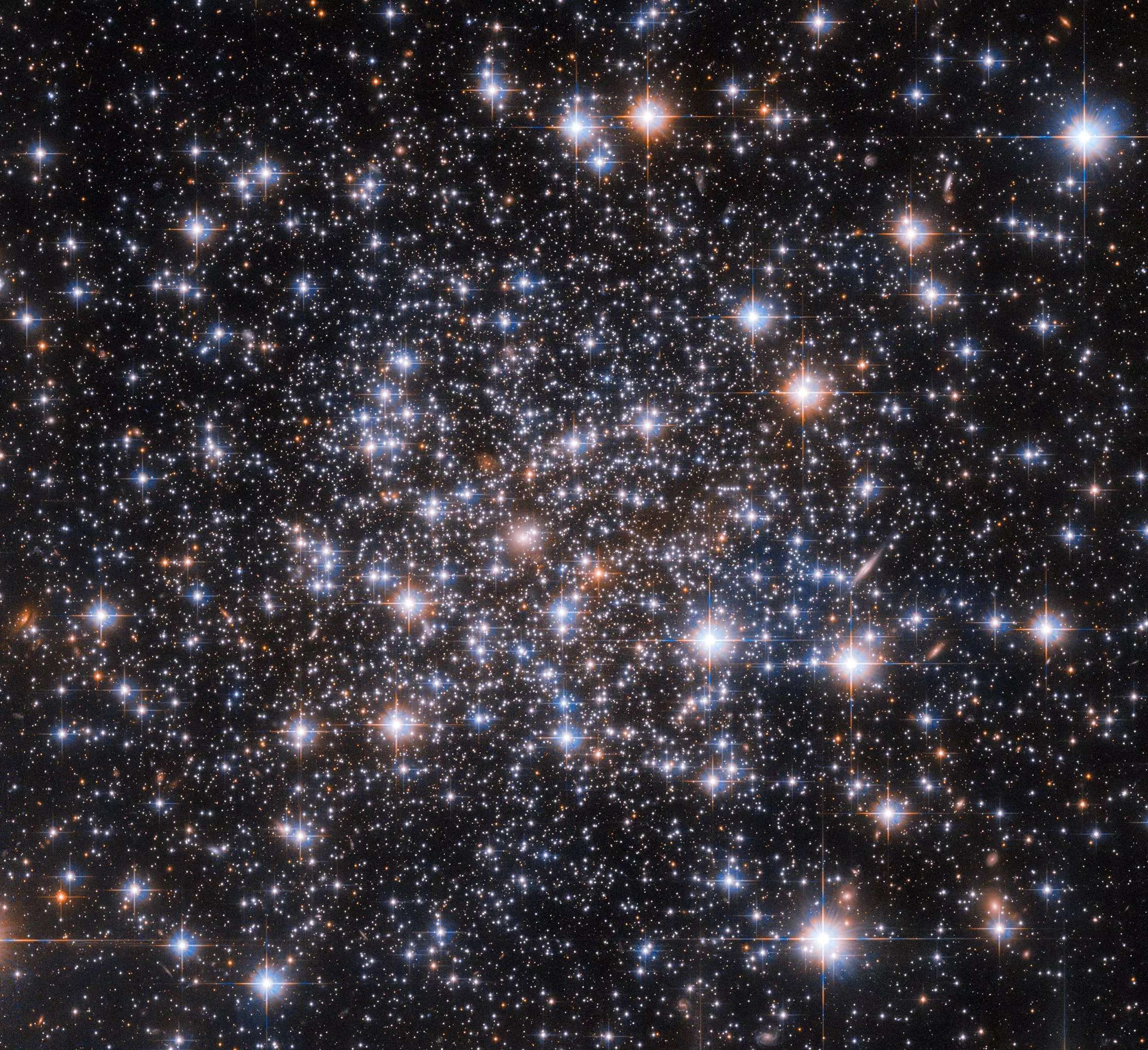 A Hubble egy titokzatos gömbhalmazt vizsgál, nyomokat keresve