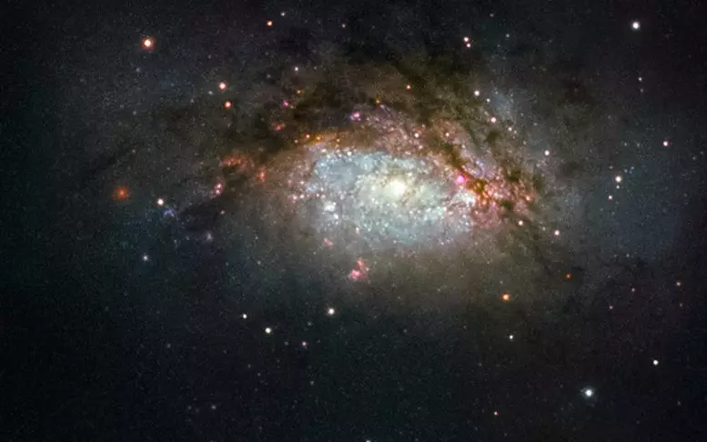 NGC 3597-iň täze Hubble şekili